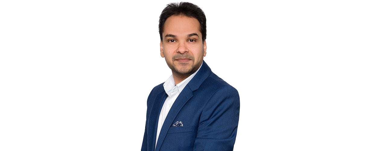 Professional Portrait for Financial Sales Specialist in Whitby ...